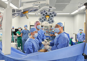 [충남대병원] 폐암 수술에 NALS를 활용한 라이브 수술 시연